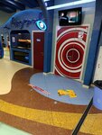 Зал № 4 (ulitsa Chapayeva No:27), sinema salonu  Nijnevartovsk'tan