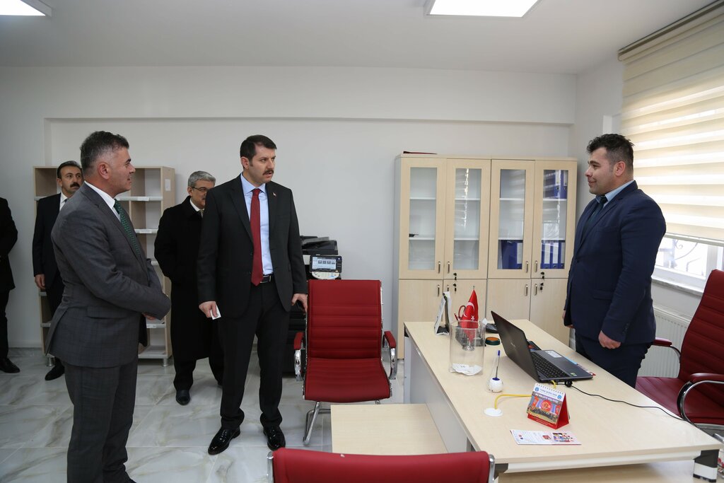 Vakıflar Sivas Ili Sosyal Yardımlaşma ve Dayanışma Vakfı, Sivas, foto