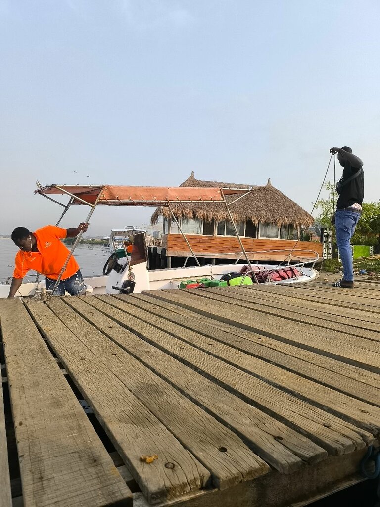 Konut blokları Village of Abbia-Betti, Abican, foto