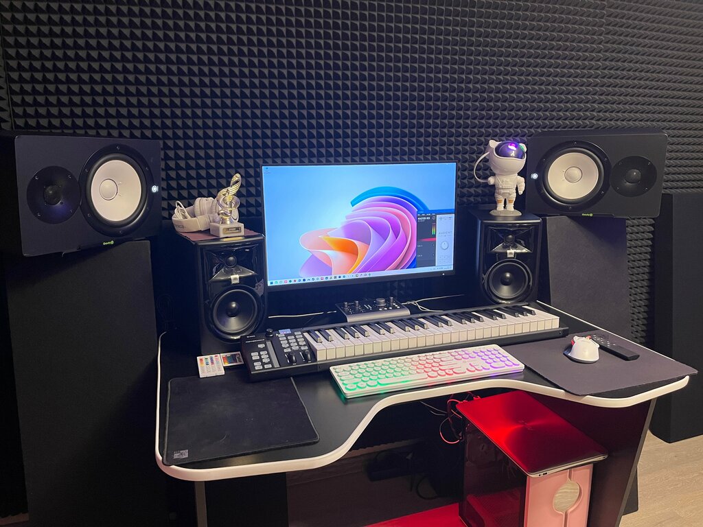 Enstrüman mağazaları Freeda music, Krasnoyarski krayı, foto