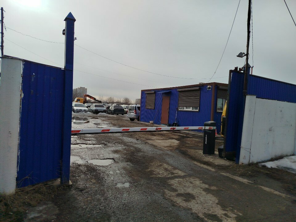 Çekici hizmeti Эвакуация автотранспорта, Naberejniye Çelny (Yar Çallı), foto