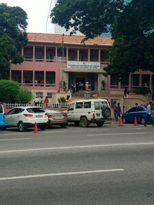 Delegação Provincial da Saúde (Luanda, Avenida Revolução de Outubro), tıp merkezleri ve klinikler  Loanda'dan