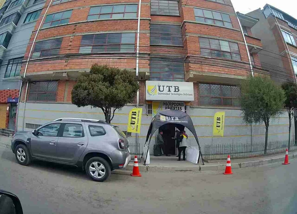 Üniversiteler Utb - Technological University of Bolivia, El Alto, foto