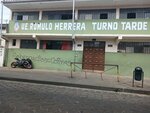 Rómulo Herrera College (Santa Cruz de la Sierra, Distrito Municipal 11, Avenida Charcas, 538), üniversiteler  Bolivya'dan