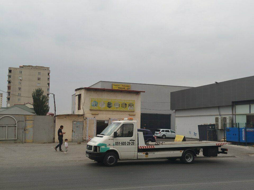 Pencere üretim, satış ve montaj firmaları Plastik və alüminium qapı və pəncərələrin hazırlanması, Bakü, foto