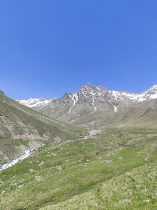 Irik-Chat (Kabardino-Balkarian Republic, Elbrusskiy District, Village of Elbrus), kafe