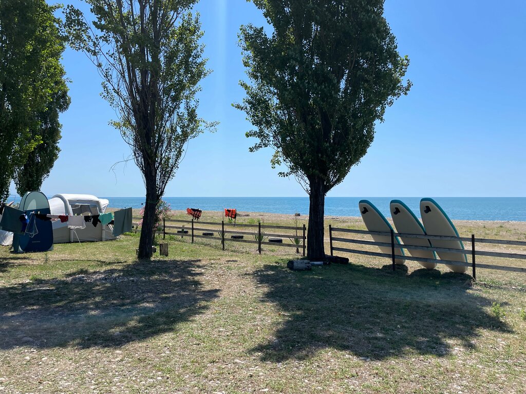 Kamp alanları Автокемпинг, Gudauta Bölgesi, foto