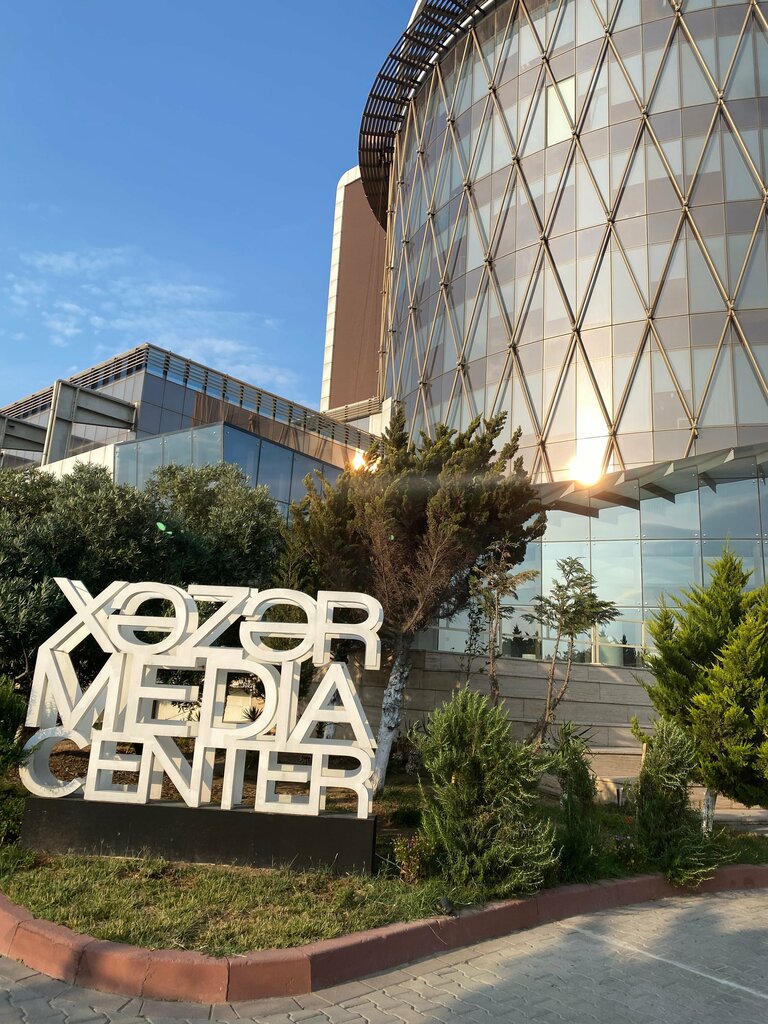 Televizyon kanalları Xəzər Media Center, Bakü, foto