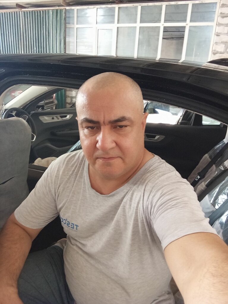 Oto yıkama Moydodyr, Buhara, foto