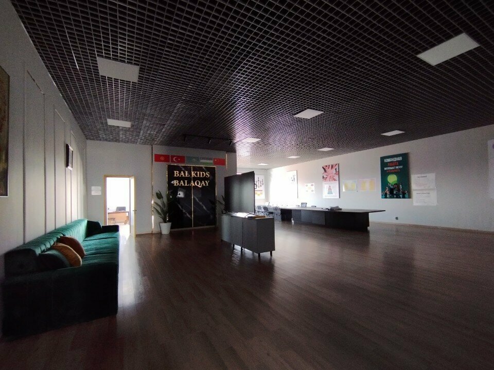 i̇ş merkezi Zharqyn tau, Çimkent (Şımkent), foto