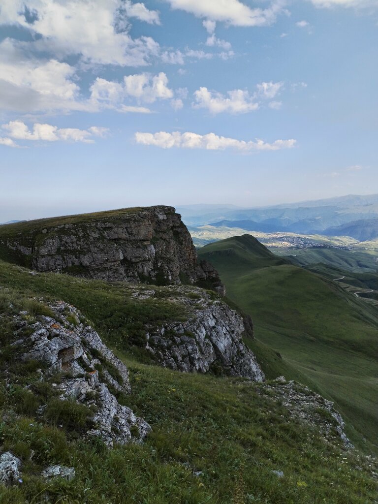 Dağ zirvesi Гора Кобадаг, Dağıstan, foto