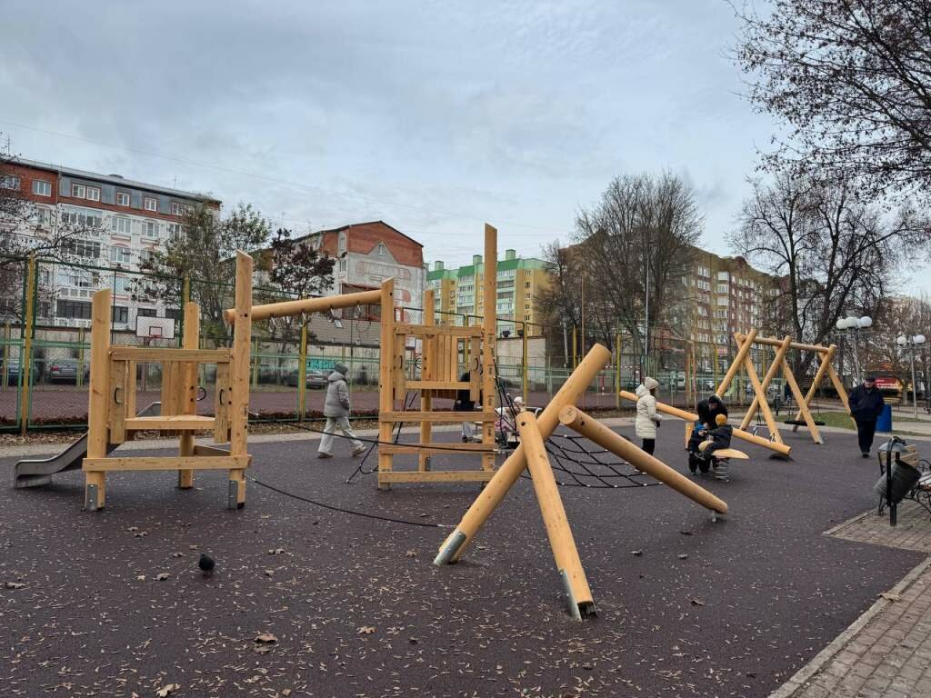 Oyun alanı Playground, Kursk, foto