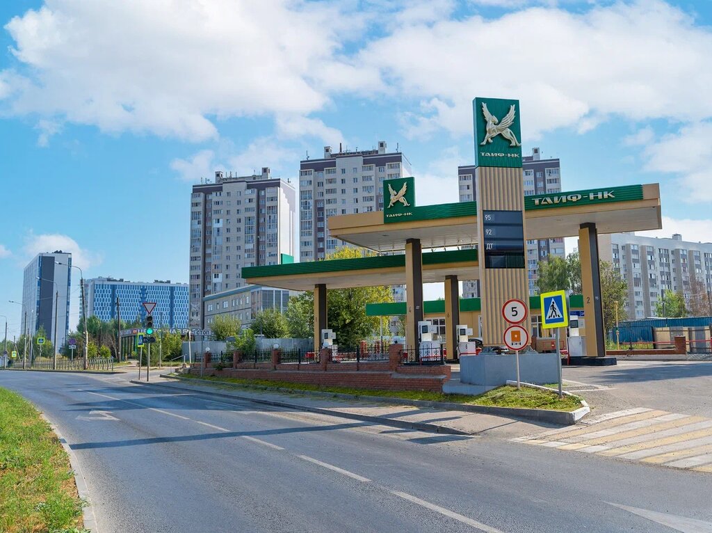 Benzin istasyonu Taif-NK, Kazan, foto