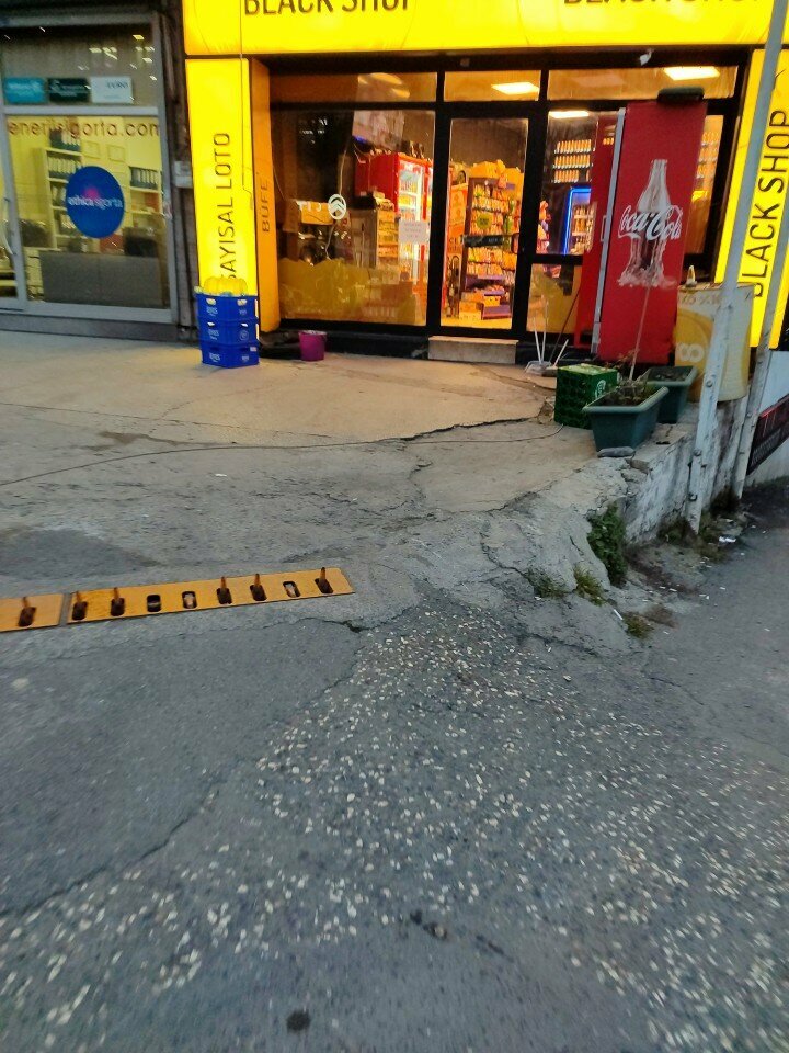 Bira dükkanı Black Shop Tekel Büfe, İstanbul, foto