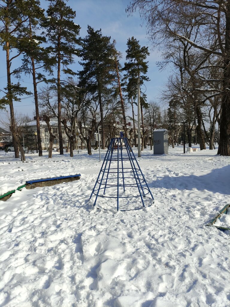 Oyun alanı Playground, Goriaçi Kliuç, foto