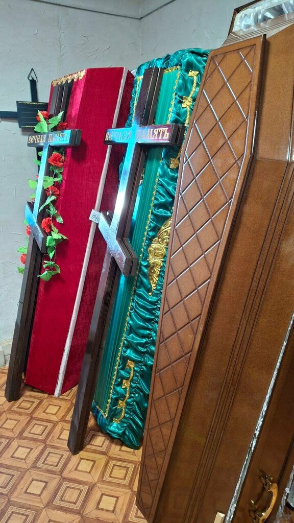 Heykel ve mezarlık taşı üreticileri Небеса, Zhytkavichy, foto