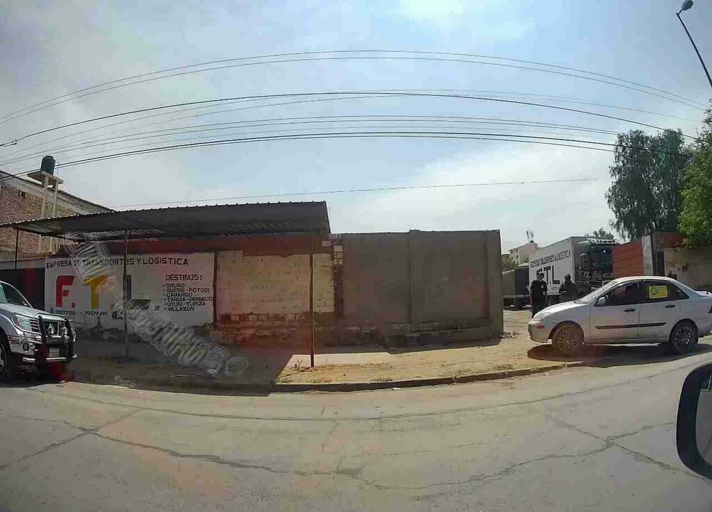 Otobüs taşımacılığı F. T. L. Transport and Logistics Company, Cochabamba, foto