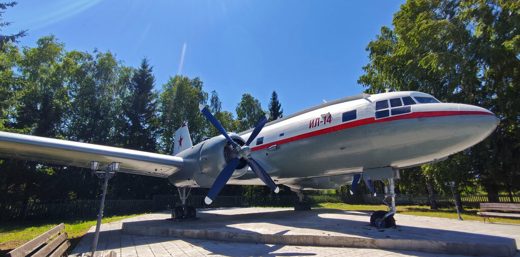Teknoloji anıtı Airplane, Çuvaşya, foto