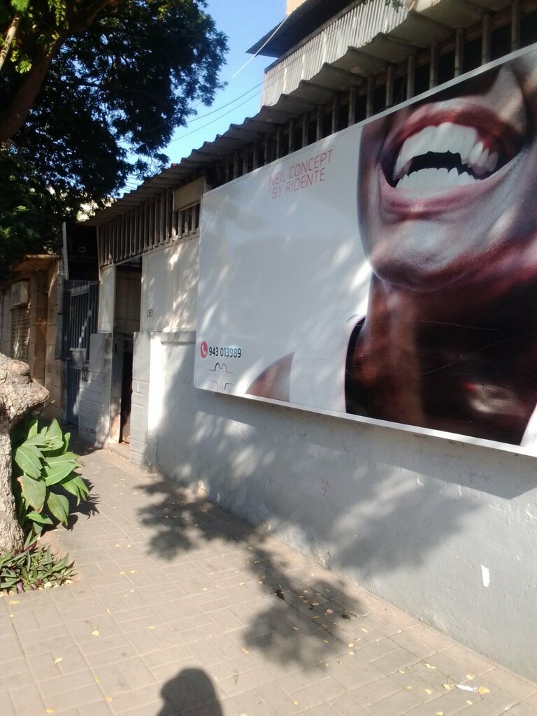 Özel ağız ve diş sağlığı klinikleri ve muayenehaneleri Médico Dentista, Loanda, foto