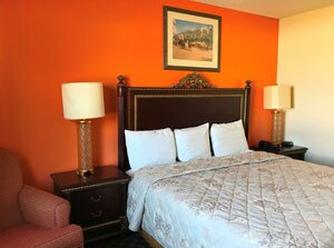 Americas Best Inn & Suites Urbana (State of Illinois, Champaign County, Champaign), otel  Champaign'den
