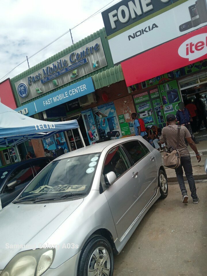 Elektrik ve elektrikli ürün mağazası Fast Mobile Center, Lusaka, foto