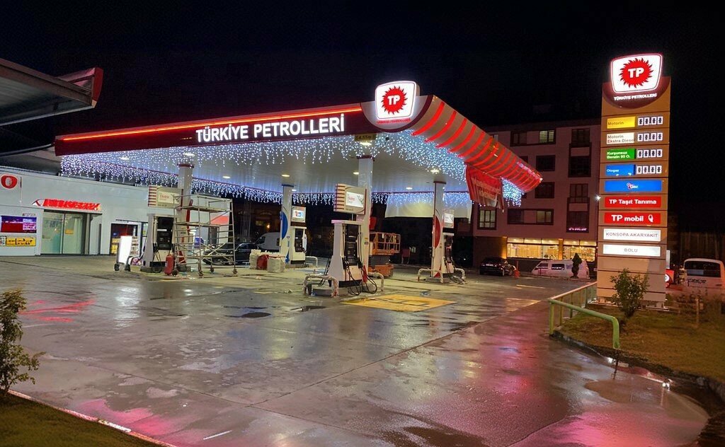 Benzin istasyonu Türkiye Petrolleri, Bolu, foto