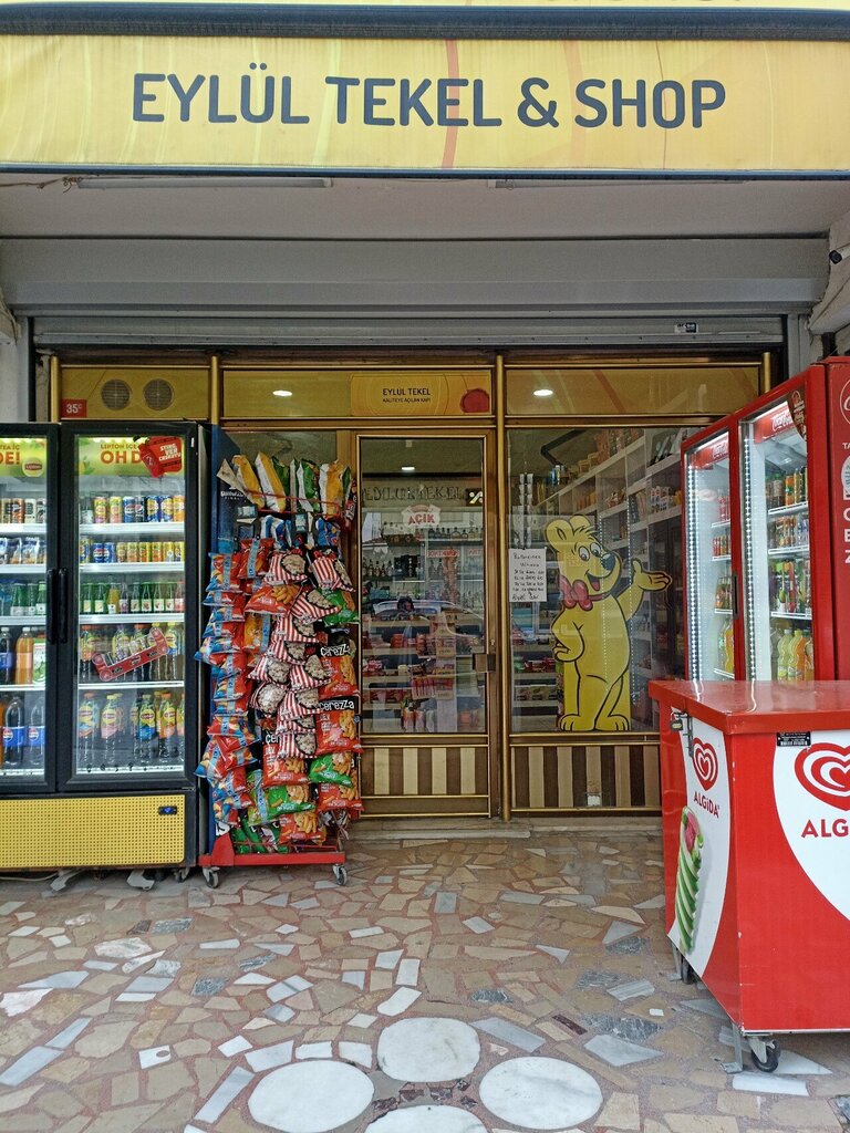 Alkollü içecekler Eylül Tekel Shop, İstanbul, foto