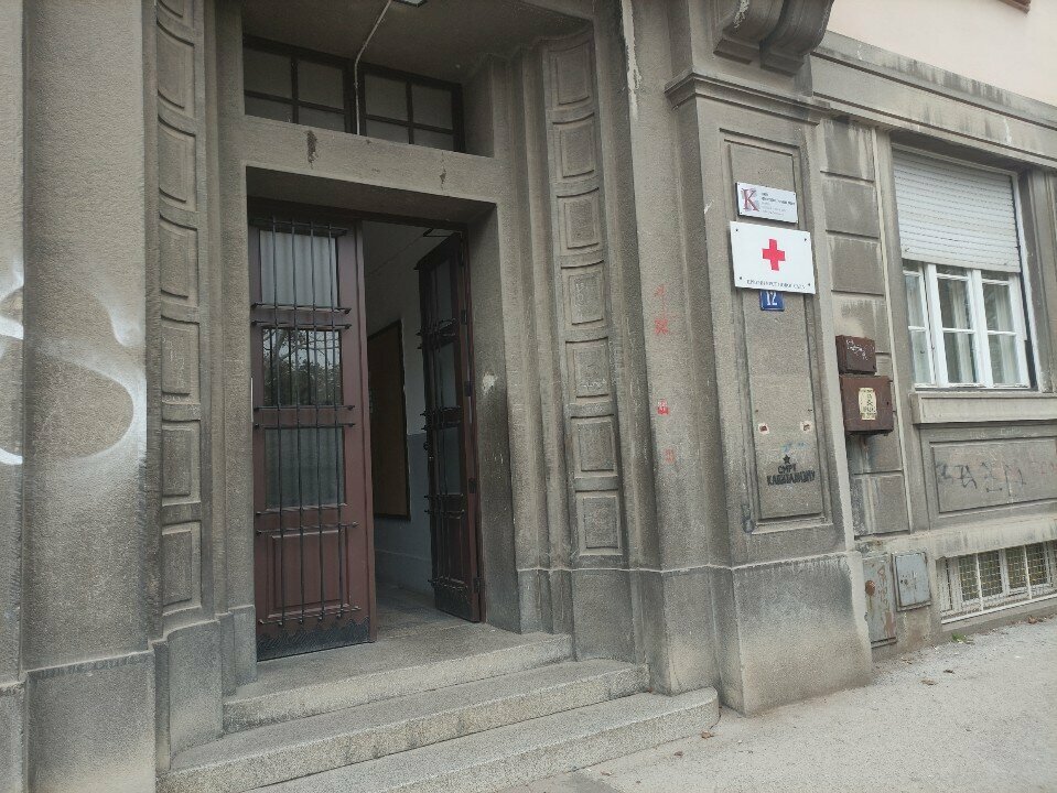 Poliklinikler Црвени крест Новог Сада, Novi Sad, foto