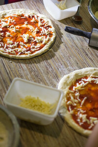 Фьюжн (Shkolnaya ulitsa No:11, posyolok gorodskogo tipa Stroykeramika), pizzacılar  Samarskaya oblastından