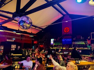 Popravka. Bar (Ligovskiy Avenue No:50Ц), bar  Saint‑Petersburg'dan