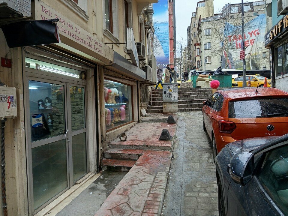 Peruk, kaynak, çıtçıtlı kaynak saç üreticileri Ismet Peruk, İstanbul, foto