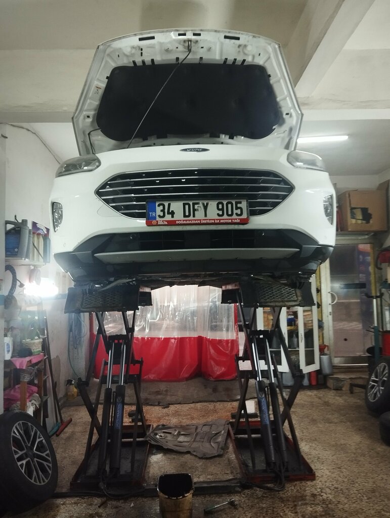 Otomobil servisi C&e Motors Ford Özel Servis, İstanbul, foto