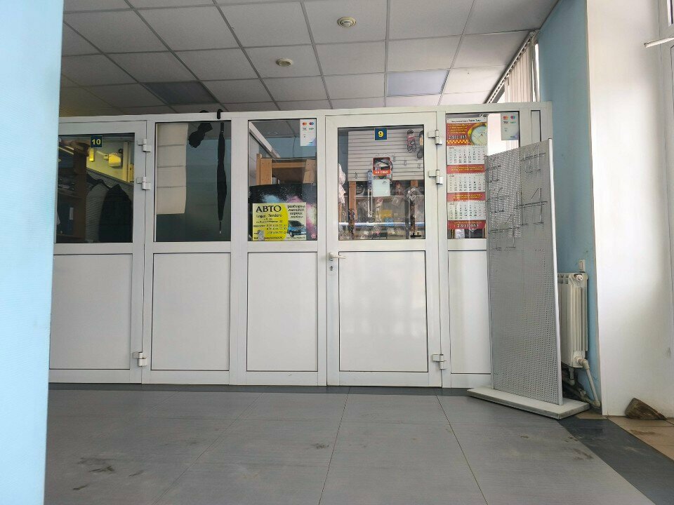 Otomobil yedek parçaları Logan service car, Nijni Novgorod, foto