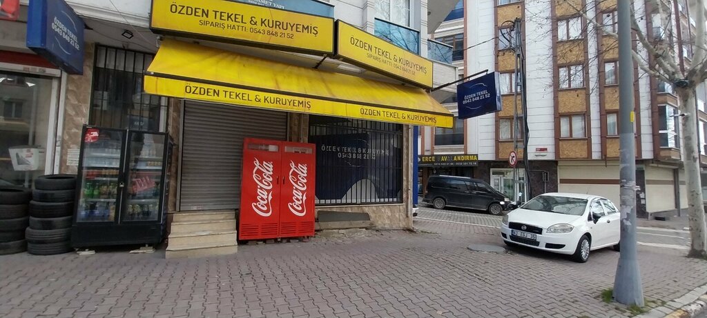 Alkollü içecekler Ozden Tekel Bayii, İstanbul, foto