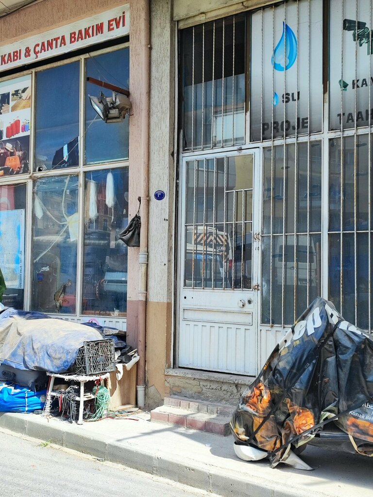 Ayakkabı tamiri Elifnur Ayakkabı Çanta Bakım Evi, İzmir, foto