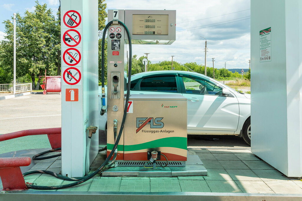 Benzin istasyonu Tatneft, Bügülme, foto