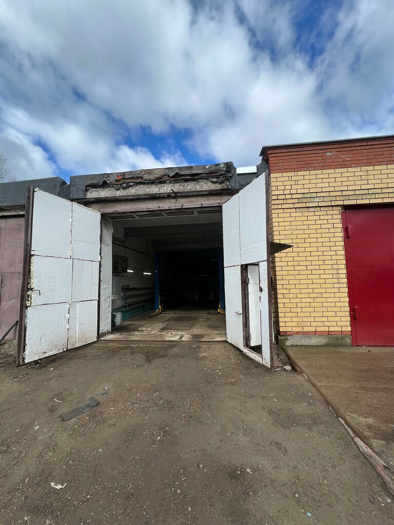 Otomobil yedek parçaları Поехалиавто, Perm, foto