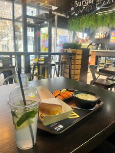 Melnica (Yubileynaya ulitsa No:12А, Noginsk), pizzacılar  Noginsk'ten