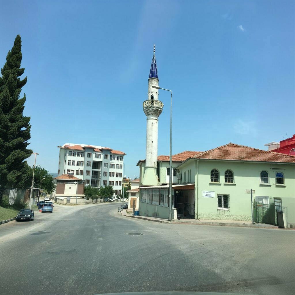 Cami Sakarya Mahallesi Orta Cami, İvrindi, foto