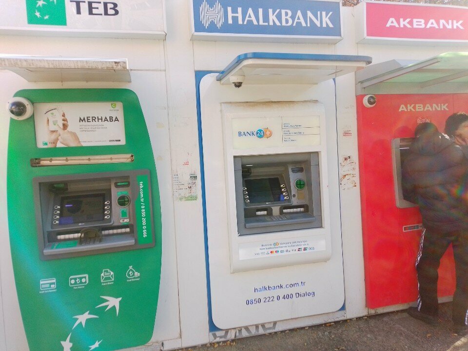 ATM'ler Halkbank ATM, Ankara, foto
