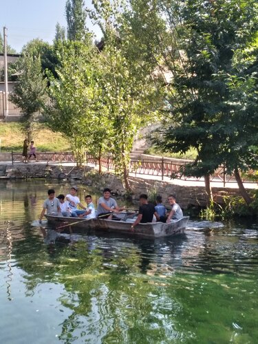 Benzin istasyonu Carvon AYoQSh № 59 Namangan 3, Nemengan eyaleti, foto