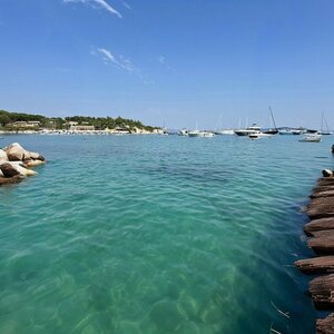 Yuzu Beach (İzmir, Çeşme, Sakarya Mah., Ayayorgi Mevkii Kümeevler), plaj  Çeşme'den