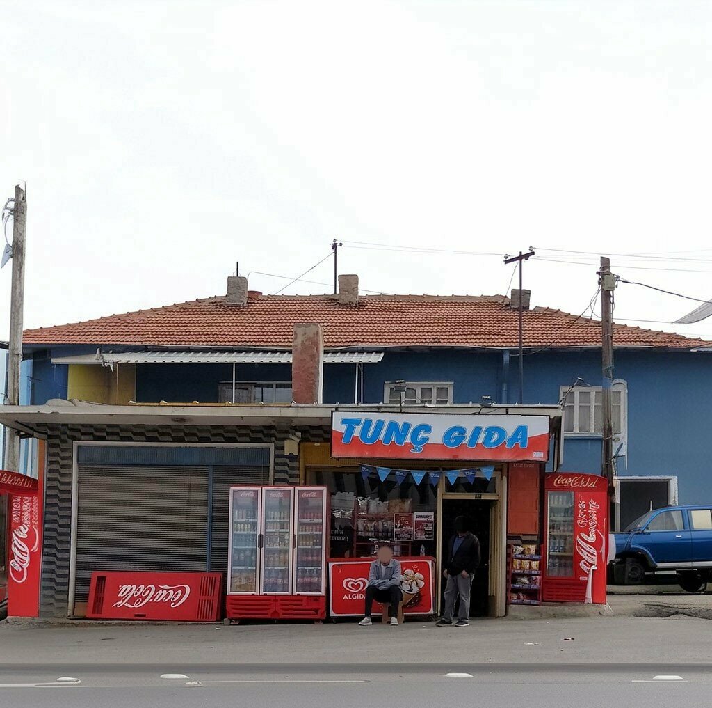 Mini-market Tunç Market, Elmadağ, foto