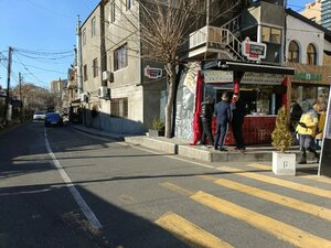 Coffee House (Ler Kamsar Street No:15/1), kahve dükkanları  Erivan'dan
