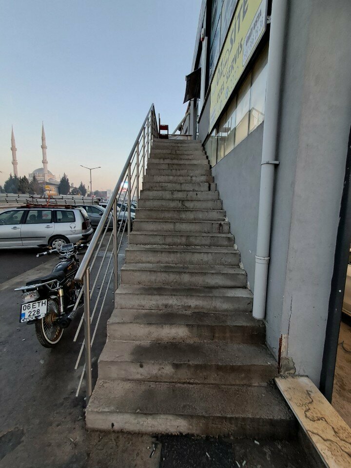 Otomobil yedek parçaları Alperen Ford Yedek Parça, Ankara, foto