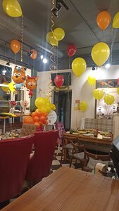 Amore Mio (ulitsa Gradostroiteley No:1/3, derevnya Malinovka, kottedzhny posyolok Lesnoy Ostrov), restoran  Çeliabinskaya oblastından