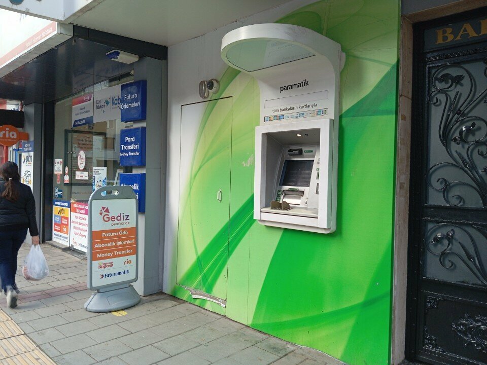 ATM'ler Garanti BBVA ATM, İzmir, foto