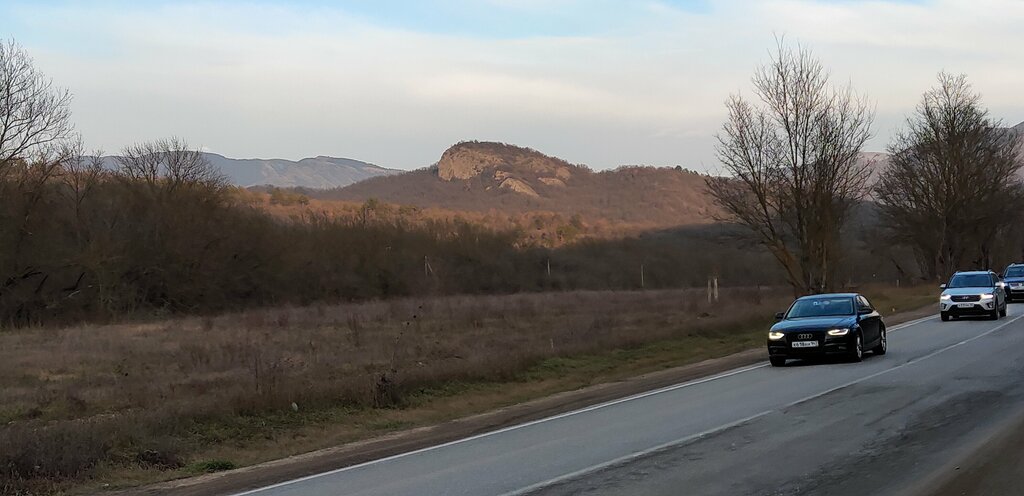 Dağ zirvesi Гора Чока-Таш, Kırım Cumhuriyeti, foto