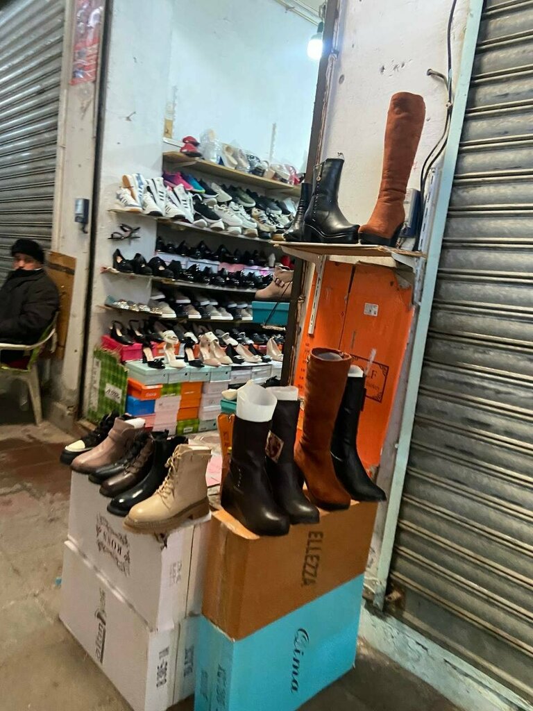 Ayakkabı mağazaları Qadın ayaqqabıları, Mingeçevir, foto