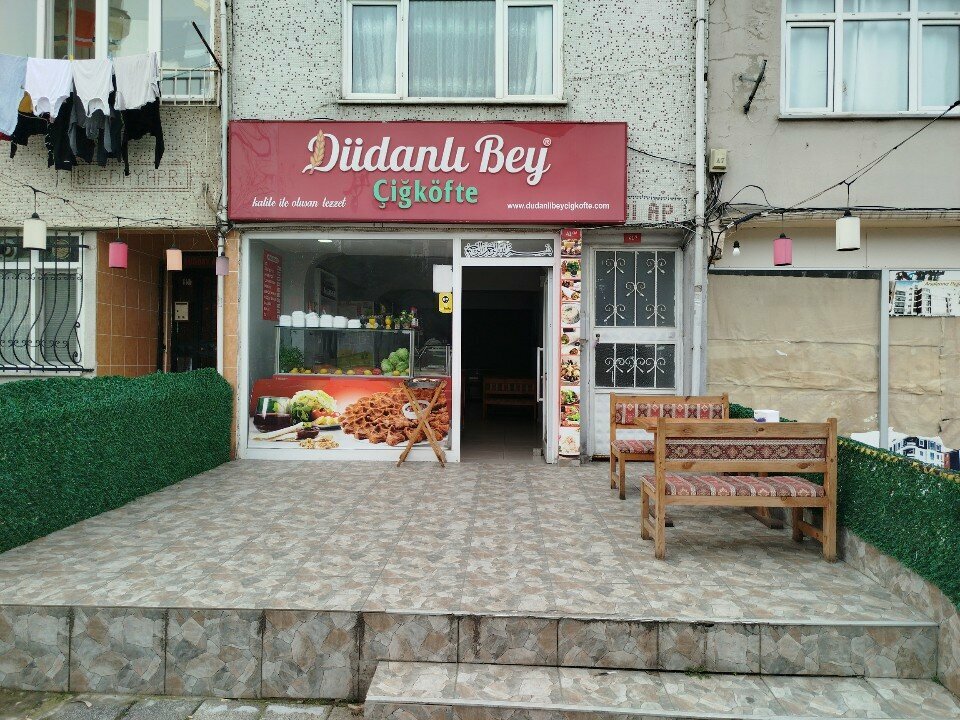 Yemek salonu, gastromarket Düdanlı Bey Çiğ Köfte, İstanbul, foto